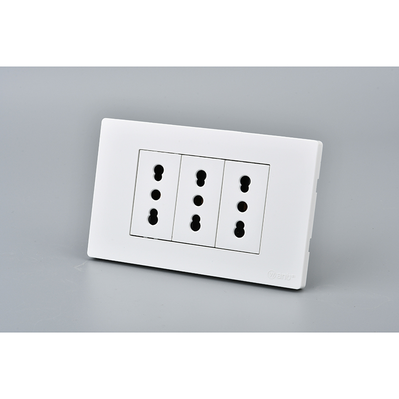 TOMACORRIENTE TRIPLE MET 16A BLANCO 10PC - Imperio Led